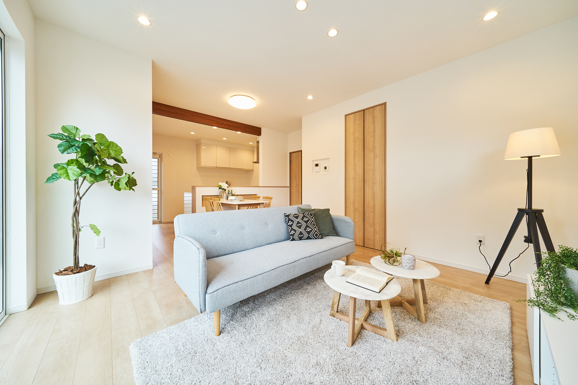 シンプルで温かみのある4LDKの家 | 流山・柏・松戸の家づくりは「KOWA HOMES」興和流通商事へ