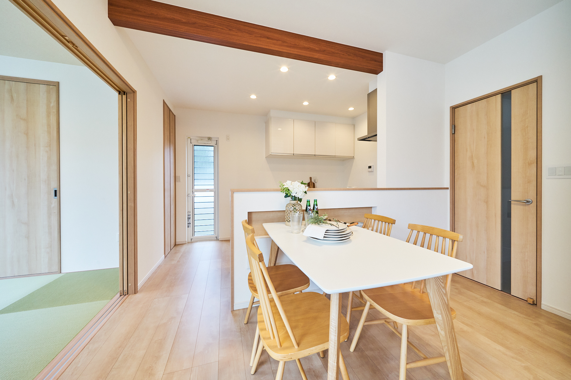 シンプルで温かみのある4LDKの家 | 流山・柏・松戸の家づくりは「KOWA HOMES」興和流通商事へ