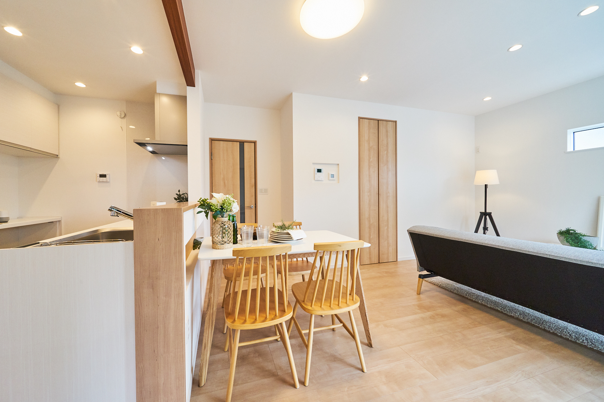 シンプルで温かみのある4LDKの家 | 流山・柏・松戸の家づくりは「KOWA HOMES」興和流通商事へ